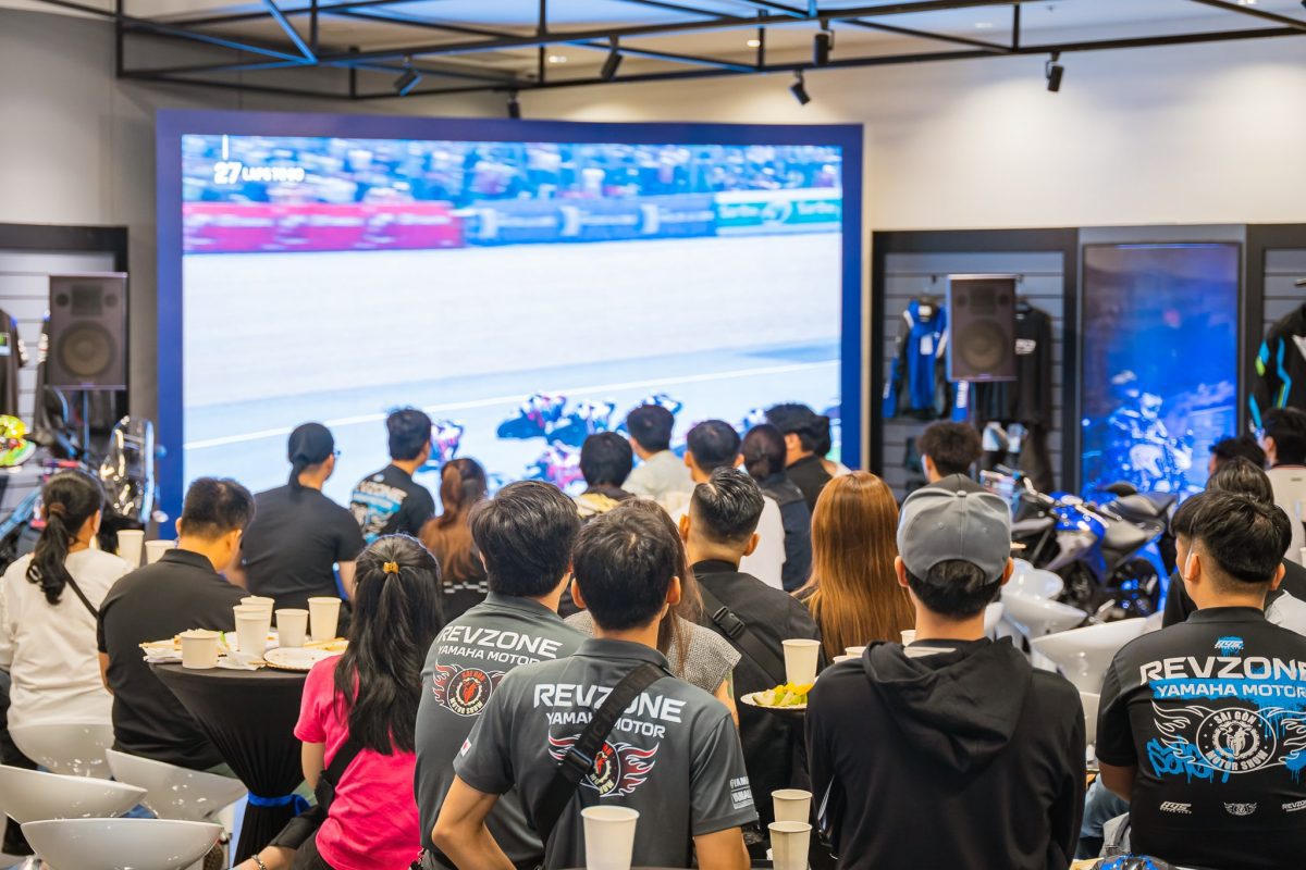 Toàn cảnh không khí tiếp lửa đam mê tốc độ chặng đua MotoGP #5 tại Revzone - Revzone Yamaha Motor