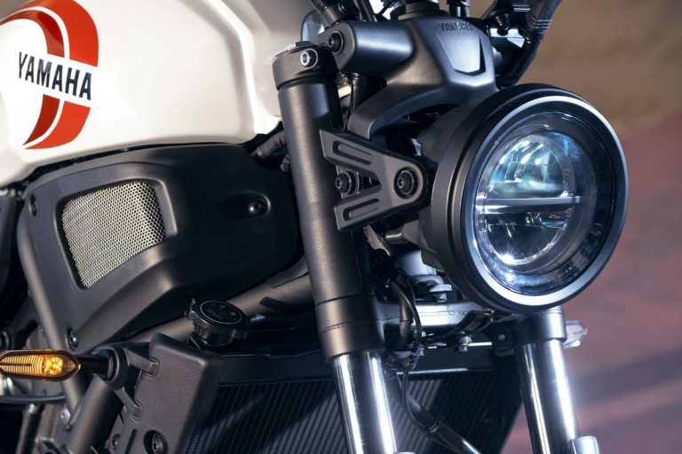 Yamaha XSR700 sắp được phân phối chính hãng tại Việt Nam - Revzone ...