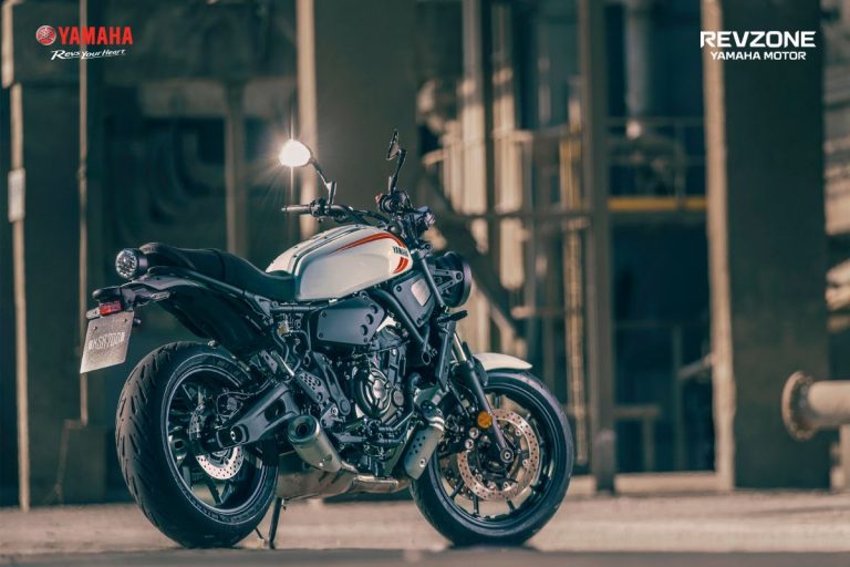 XSR700 độ siêu chất theo phong cách Flat Track từ Đức - Revzone Yamaha ...